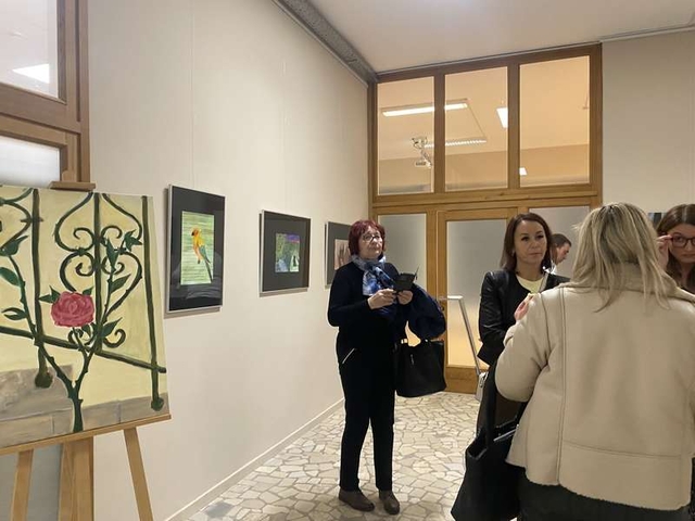 Prva samostojna razstava Zale Krušec v okviru projekta Talenti